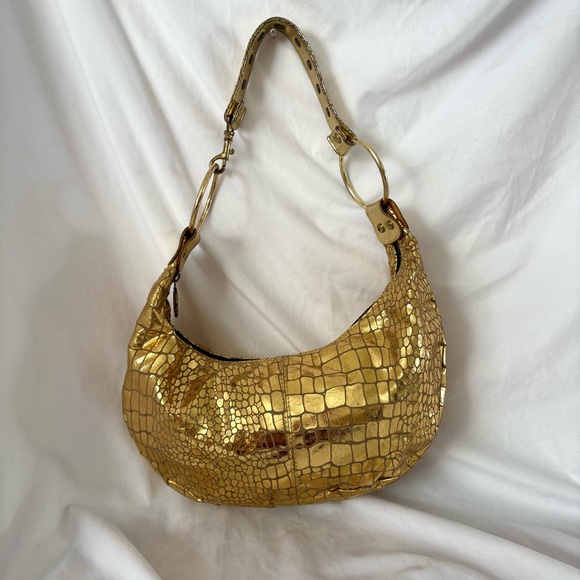Vintage | Bags | Y2k Metallic Gold Metal Ring Purse Handbag Mcbling ...